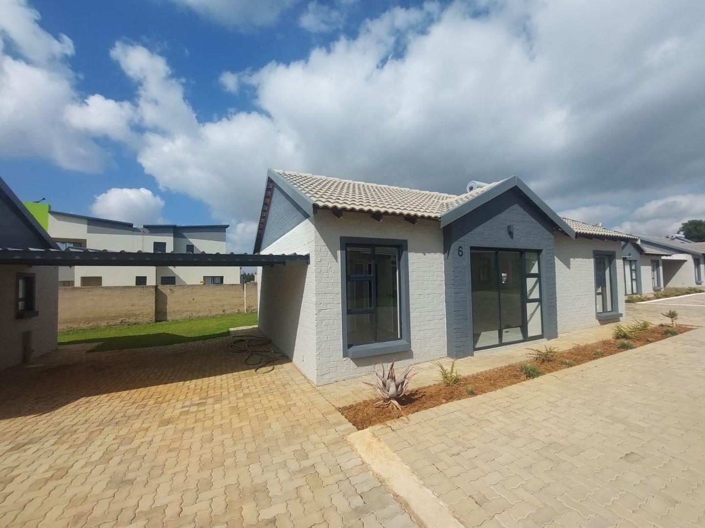 3 Bedroom Townhouse for sale in Rayton - 5 Stone Ridge Collection, 1 ...