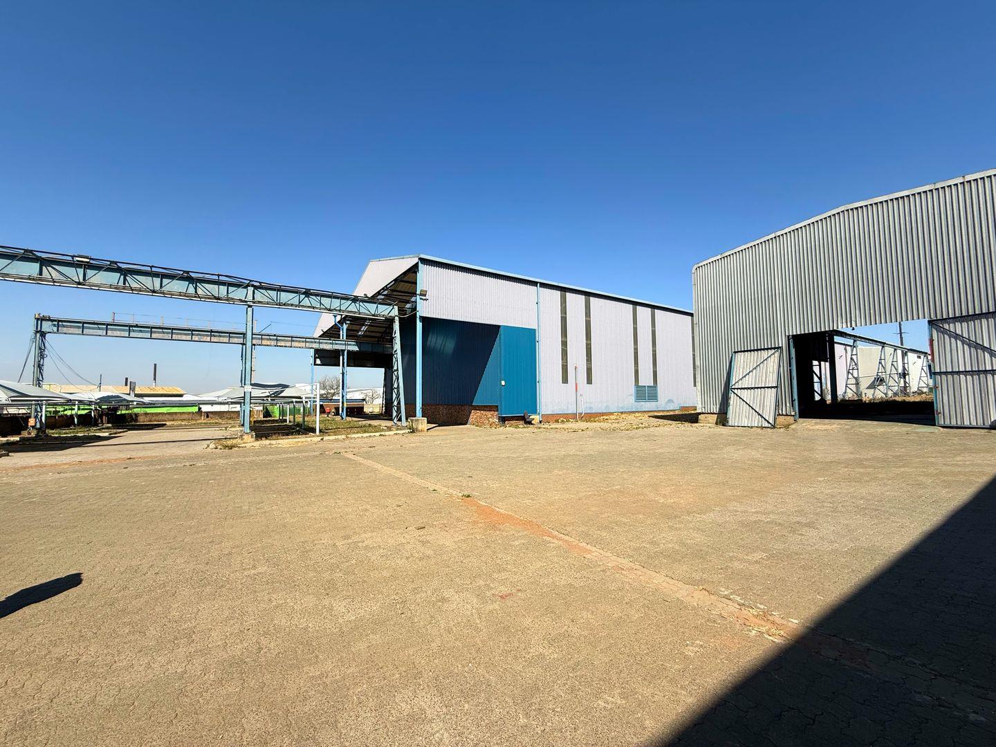 Industrial property to rent in Wadeville - 239 Wadeville Road - P24 ...