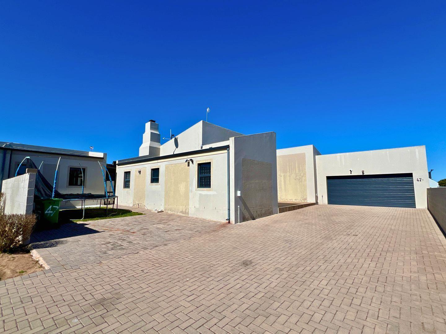 5 Bedroom House for sale in Myburgh Park - P24-116343713