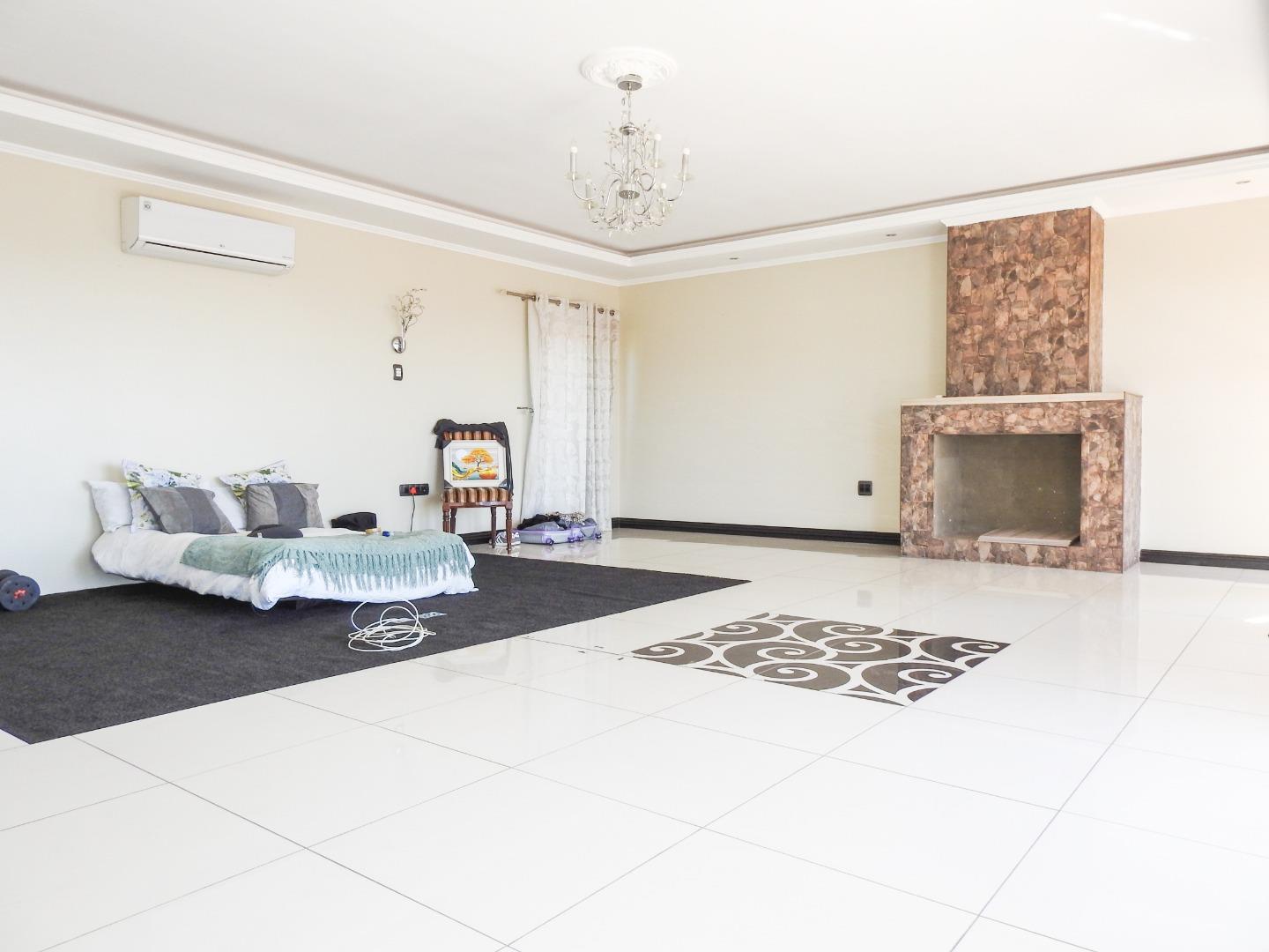 Florida Hills Property : Property and houses for sale in Florida Hills ...