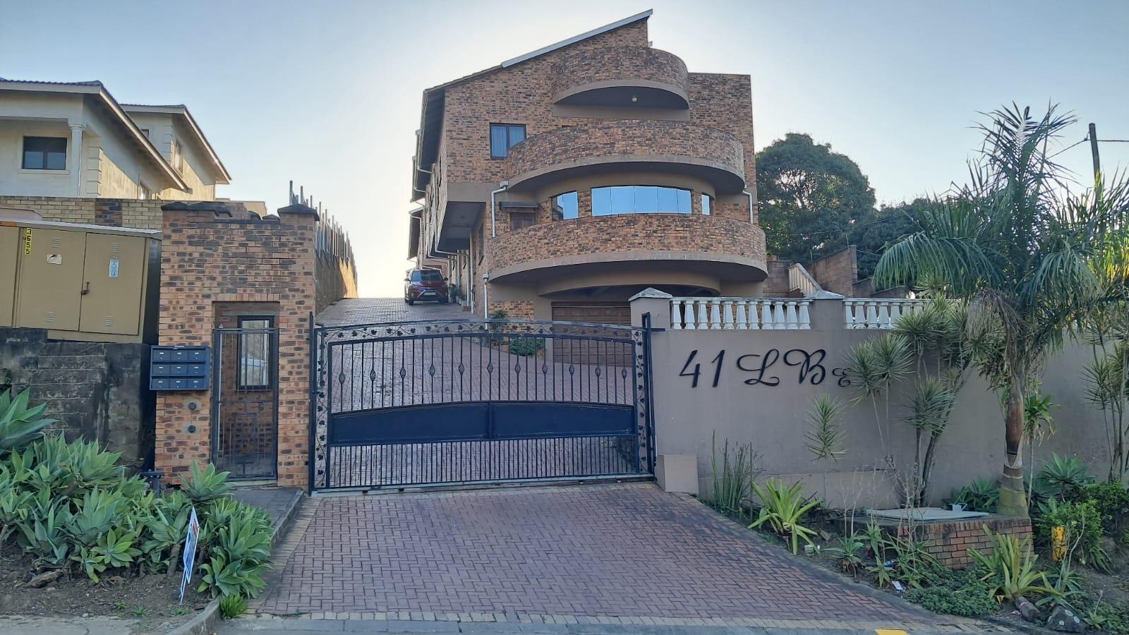 3 Bedroom Townhouse for sale in Clare Hills - 6 Ss Lb Estates, 41 Elf ...