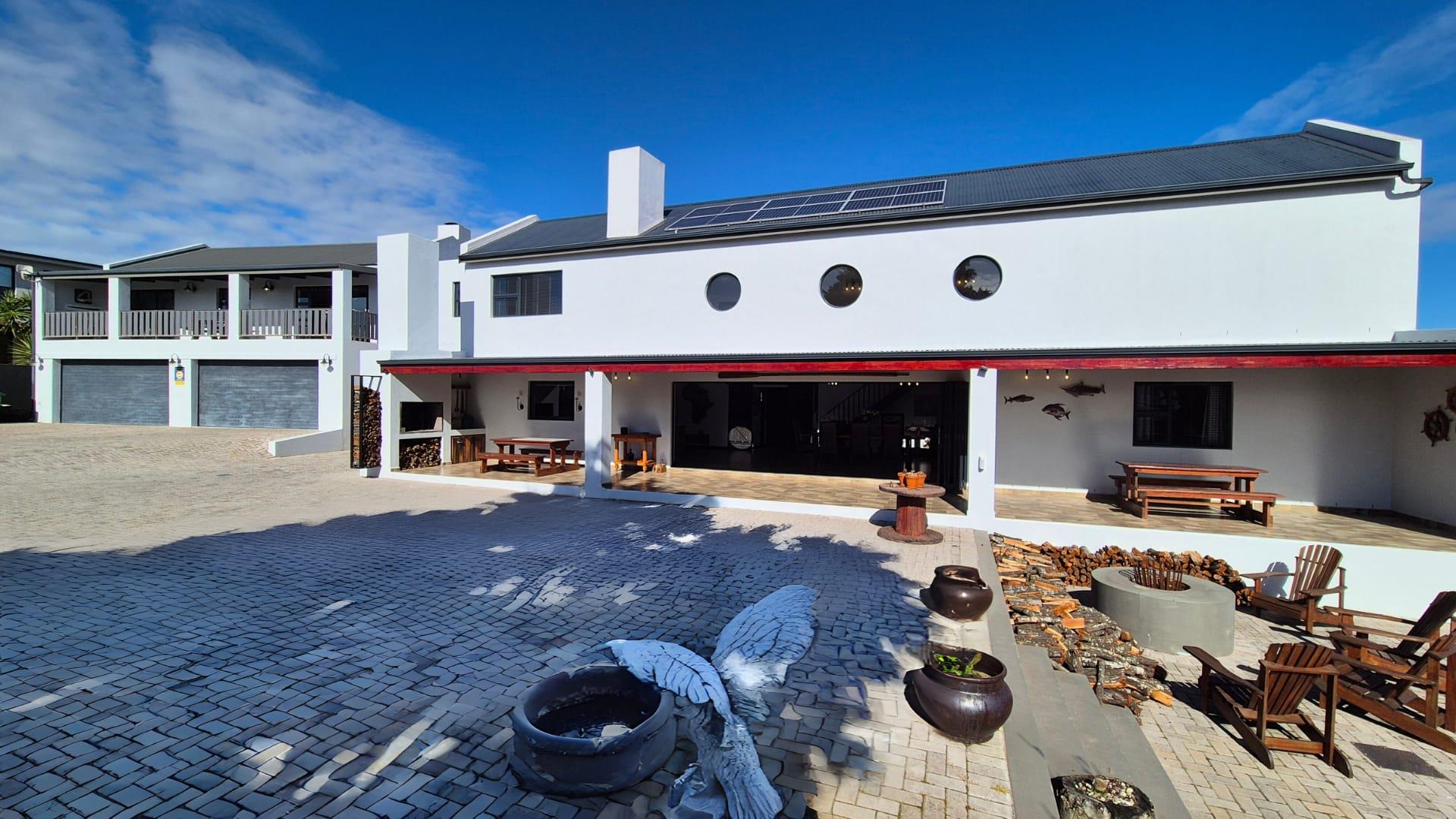 5 Bedroom House for sale in Myburgh Park - P24-116361663