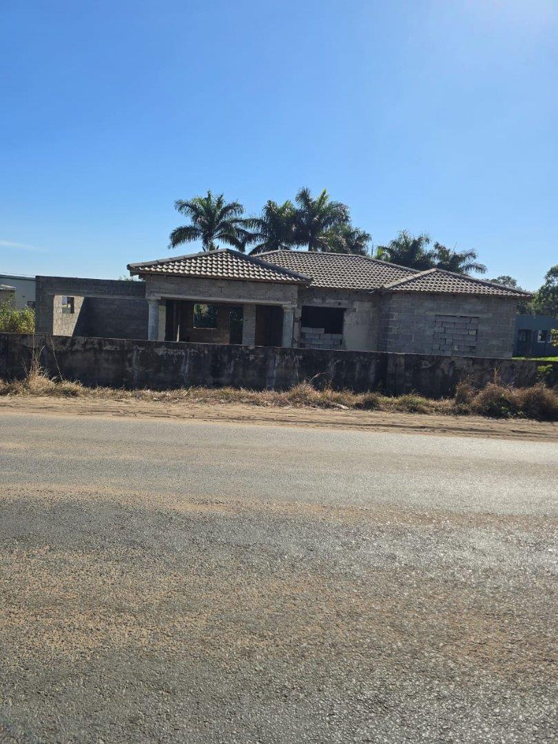 3 Bedroom House for sale in Esikhawini - P24-116364859