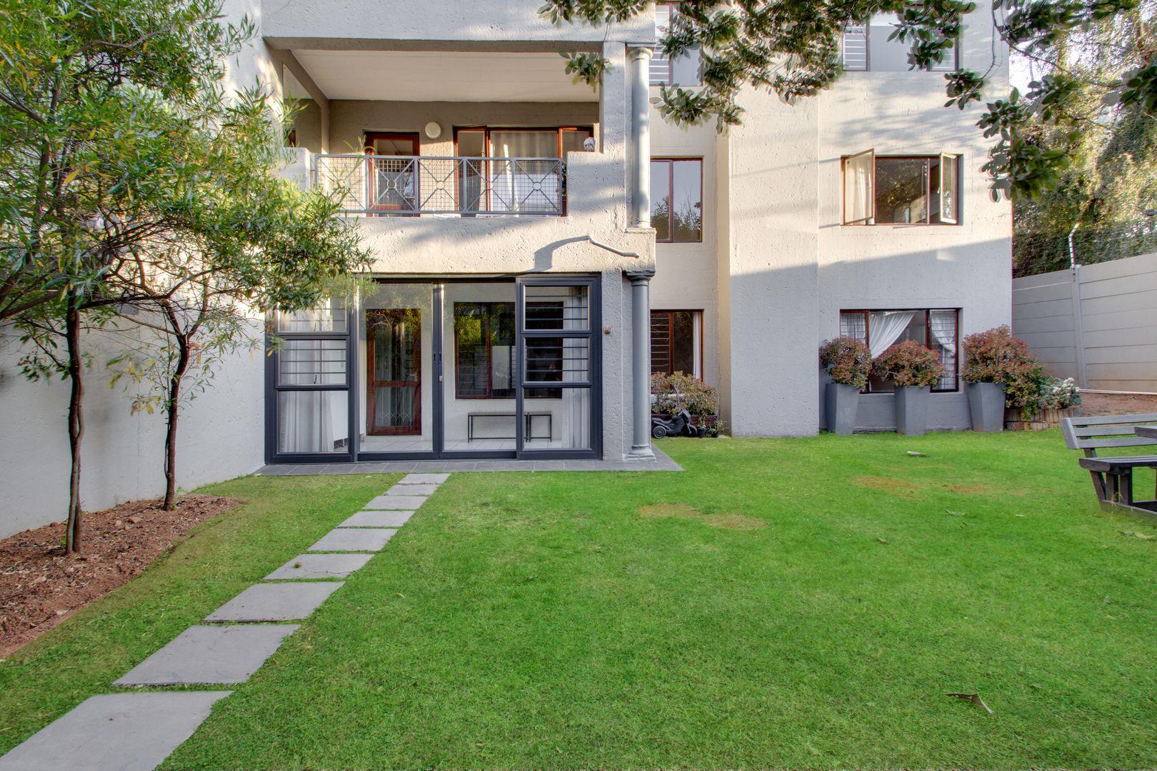 2 Bedroom Apartment / flat for sale in Melrose - P24-115880869