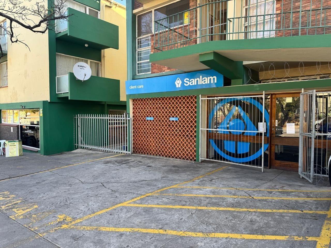 Commercial property to rent in Uitenhage Central - P24-116368185
