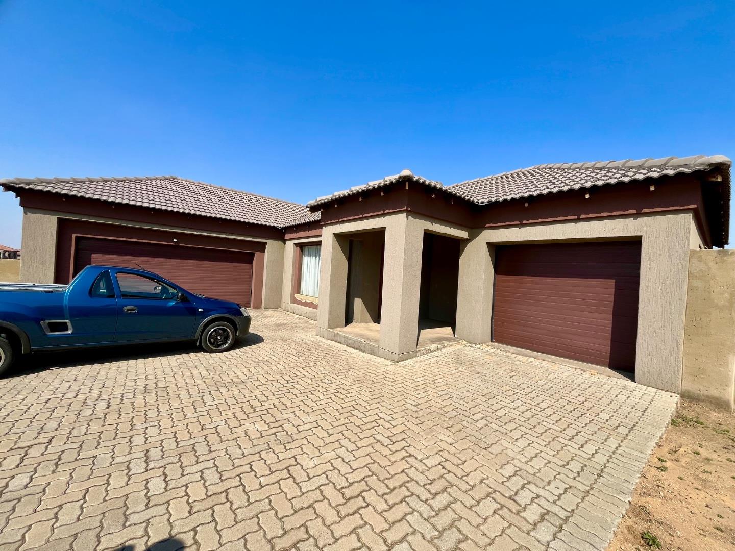 4 Bedroom House for sale in Three Rivers East - P24-116372141