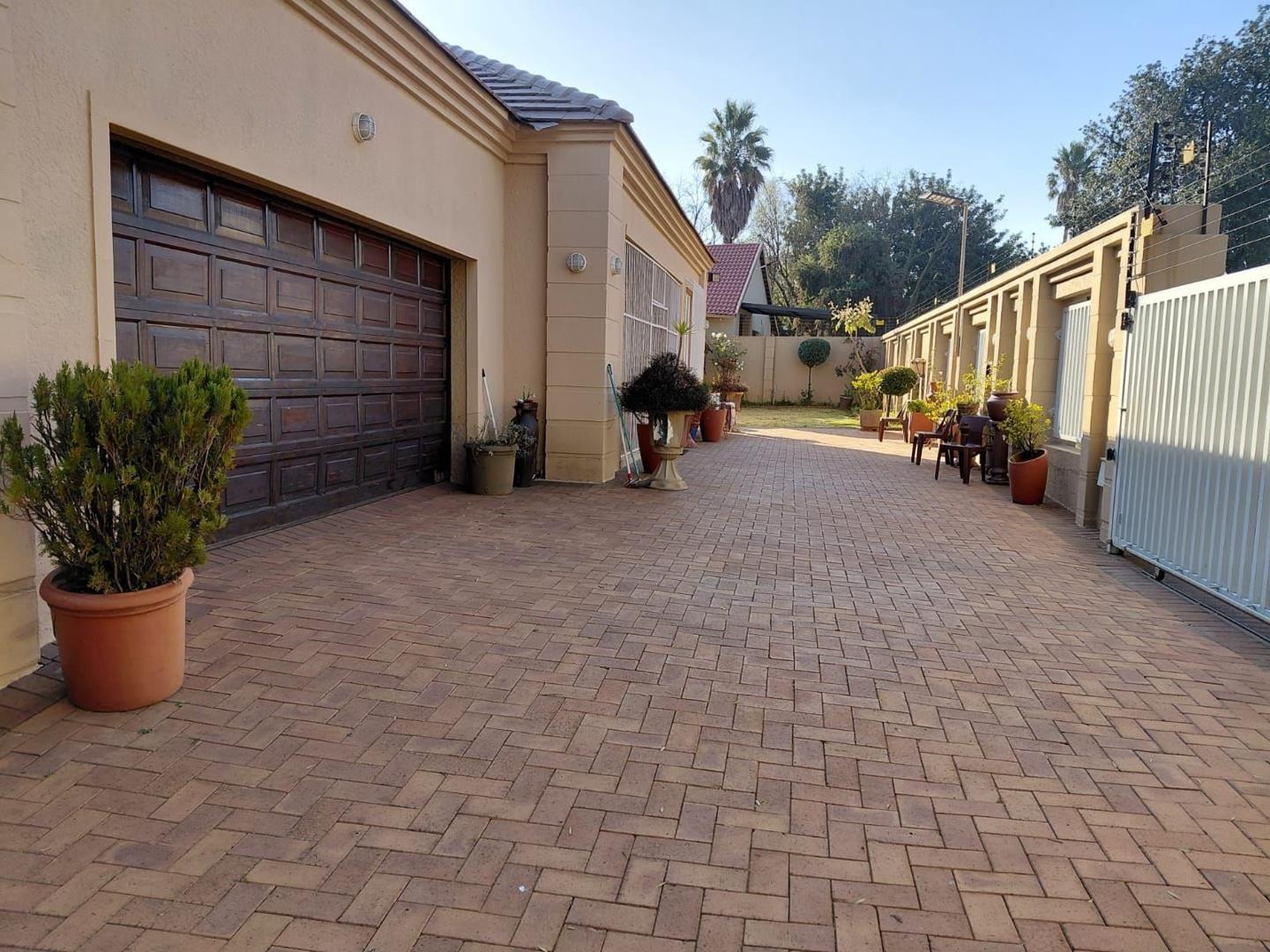 3 Bedroom House for sale in Dalpark - P24-116246235