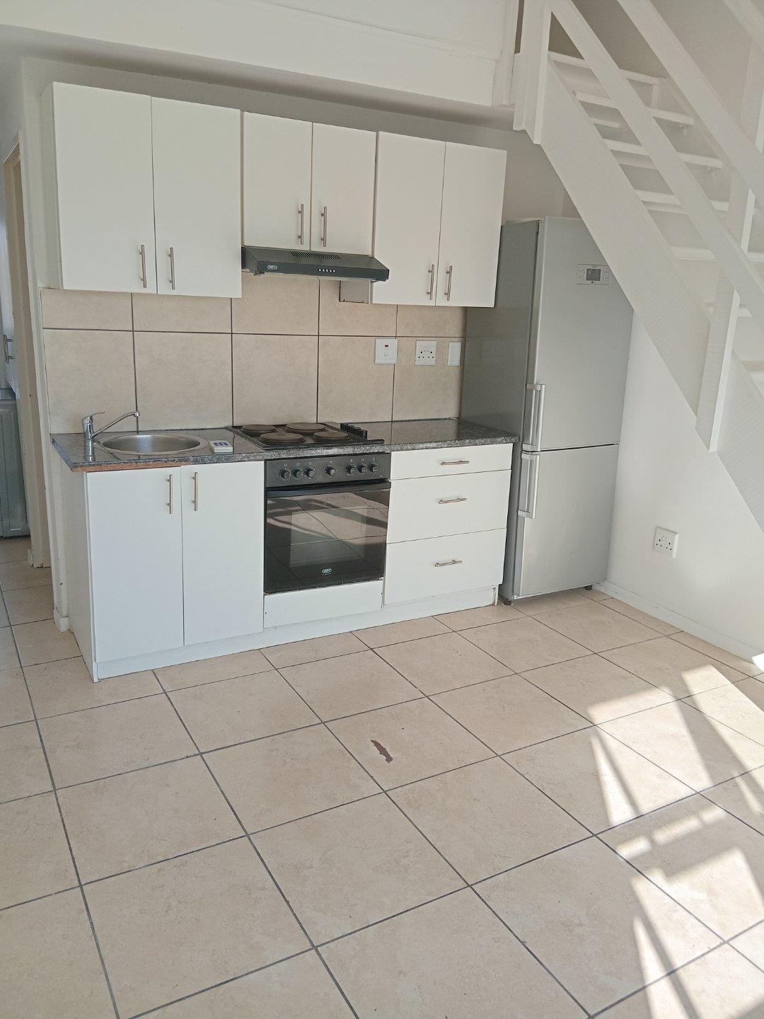 Apartment / flat to rent in Parow Central - P24-116381533