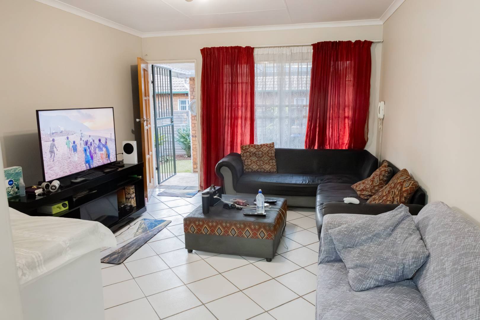 2 Bedroom Townhouse for sale in Moreleta Park - P24-116381957