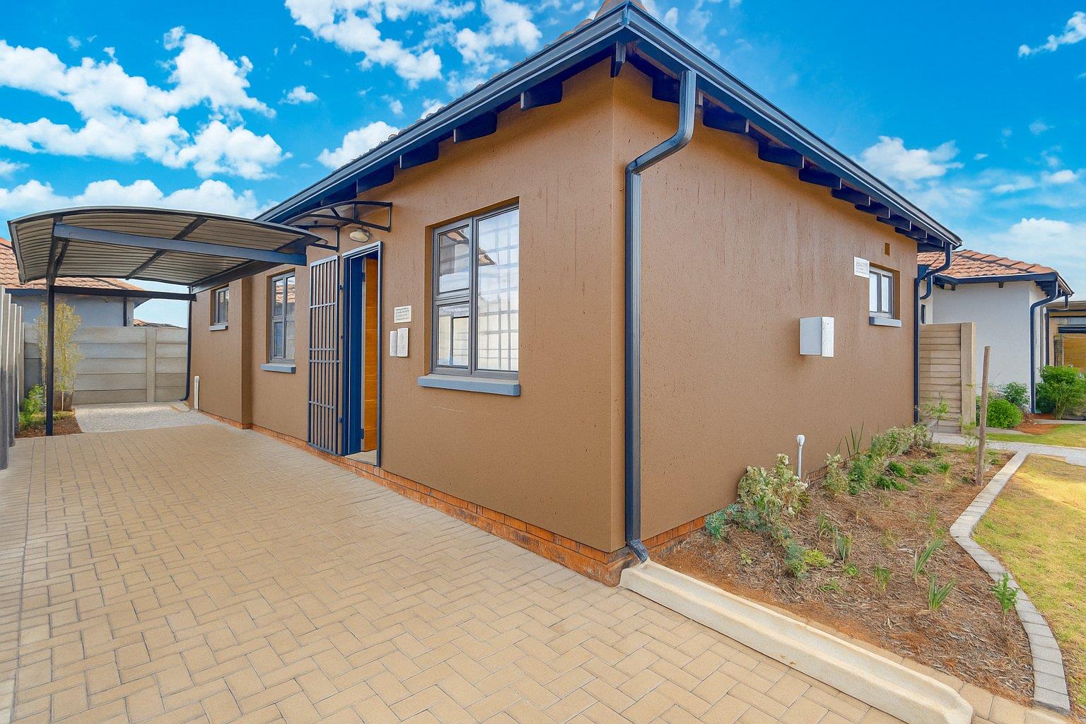 Dobsonville Property : Houses for sale in Dobsonville : Property24.com