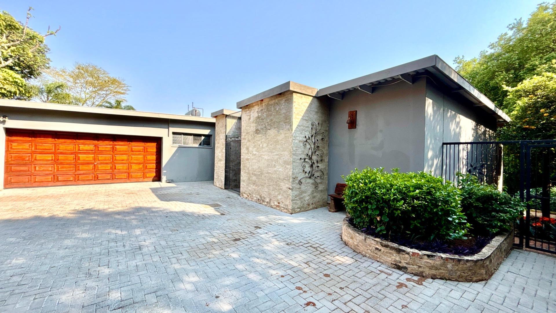 4 Bedroom House for sale in Rietondale - P24-116388525