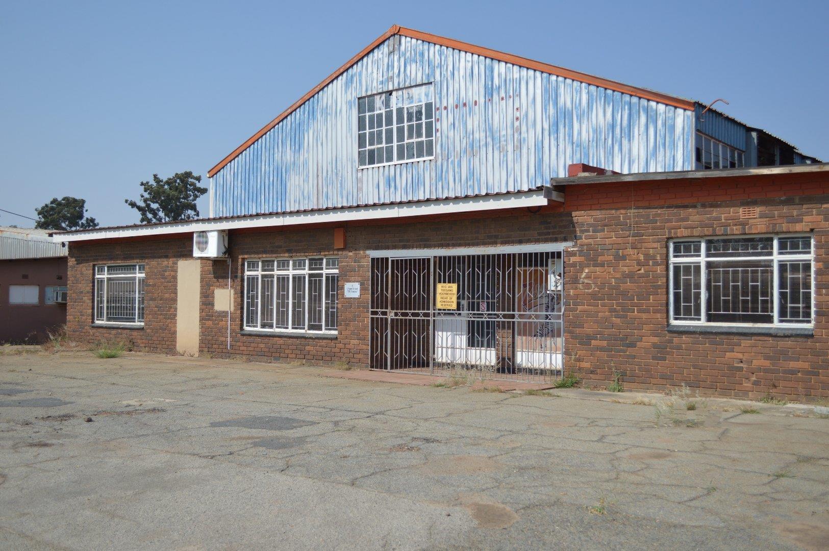 Industrial property for sale in Stilfontein Industrial - P24-116391451