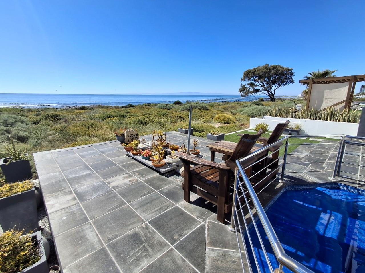 5 Bedroom House for sale in Sandy Point - 133 Beach Road - P24-116392511