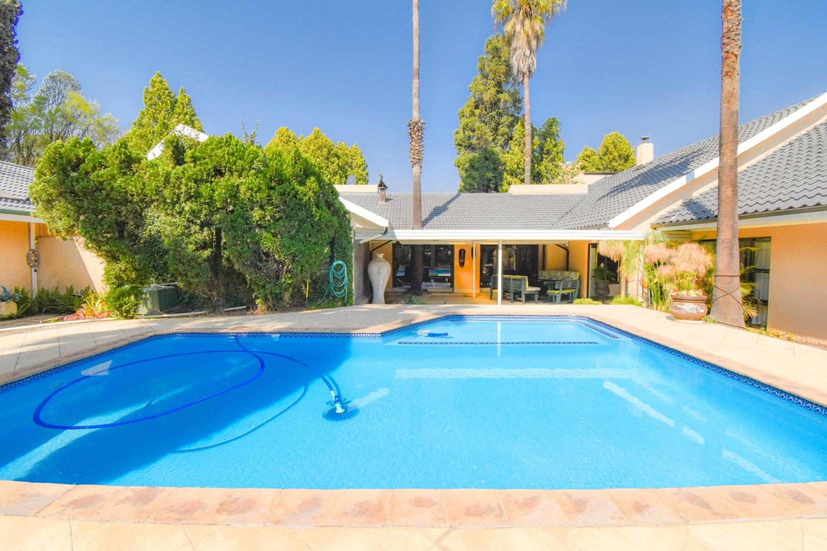4 Bedroom House for sale in Three Rivers Proper - P24-116393171