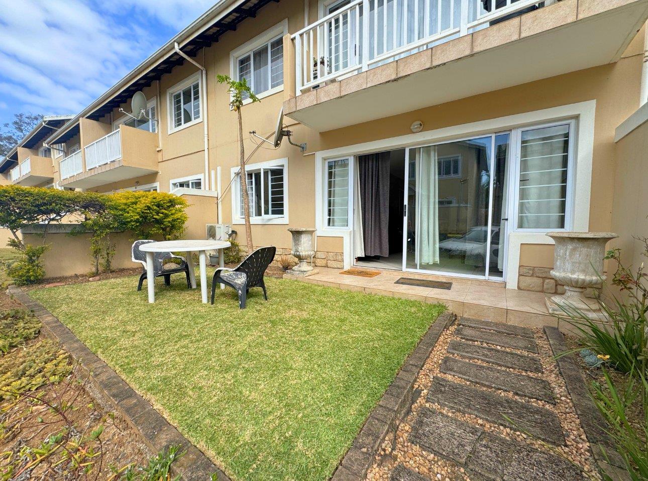 2 Bedroom Apartment / flat for sale in Mount Edgecombe - P24-116406927