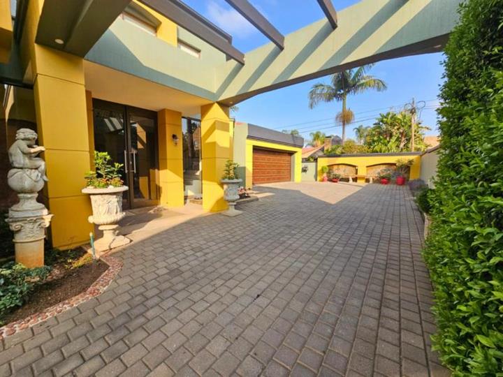 4 Bedroom House for sale in Blue Gill Estate - 5 Woodpecker Crescent ...