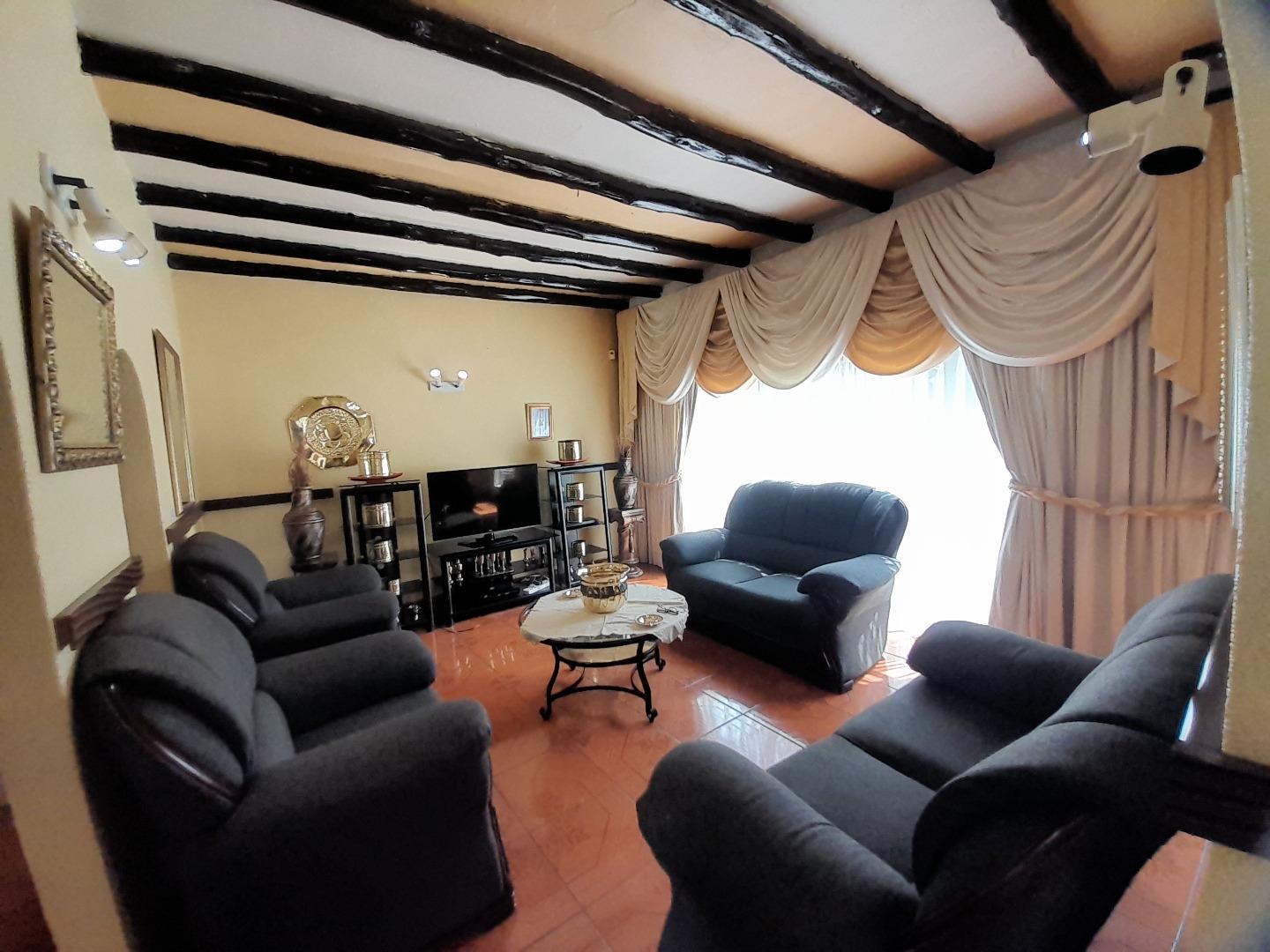 4 Bedroom House for sale in Naturena - P24-116423322