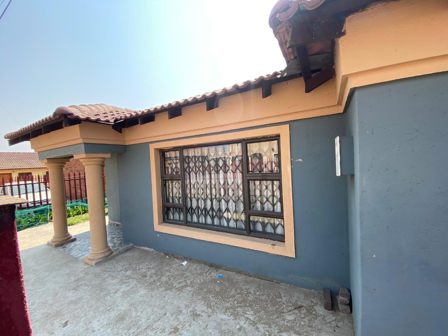 4 Bedroom House for sale in Embalenhle Ext 12 - P24-116428734