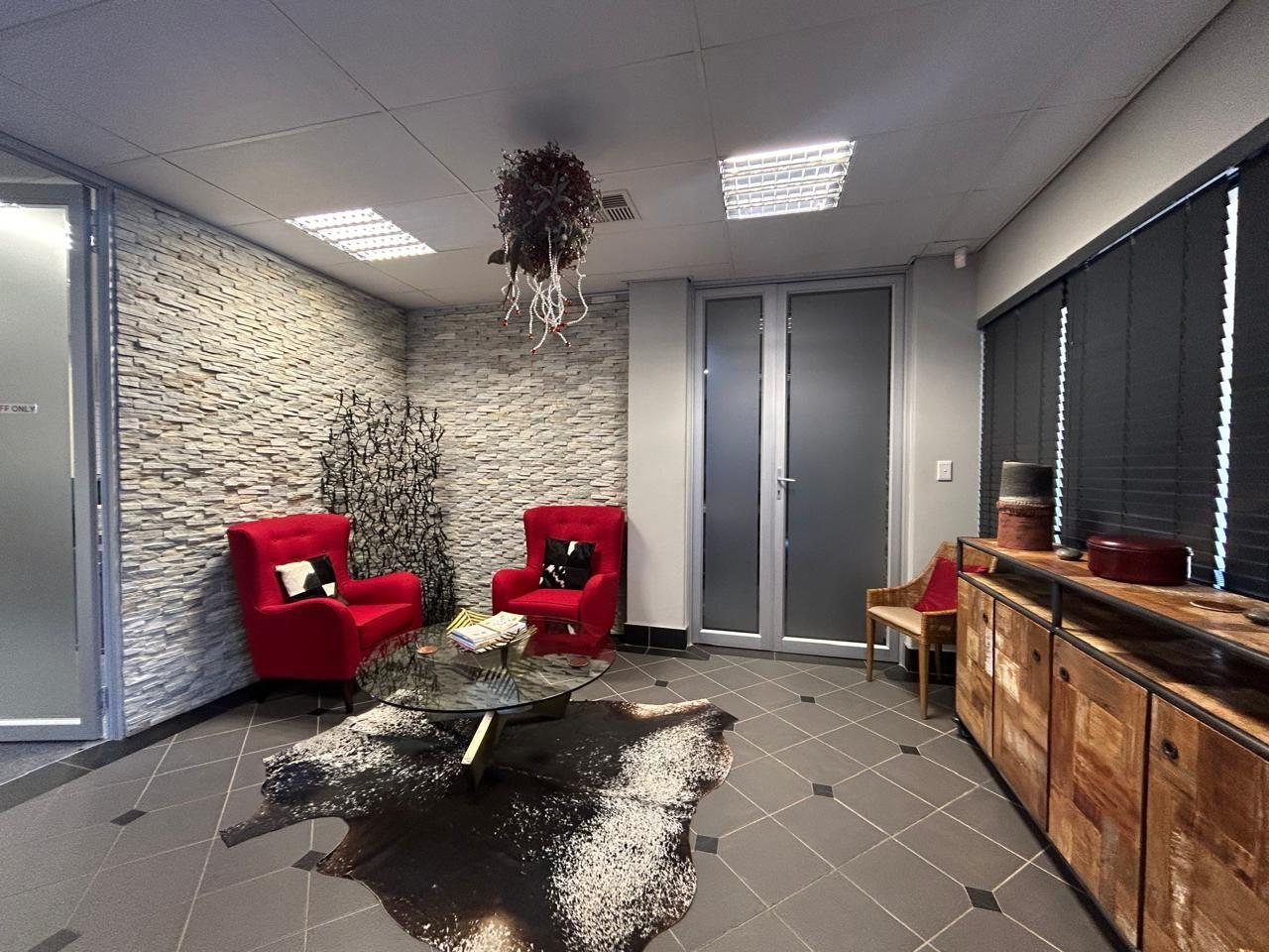 Commercial property for sale in Gillitts - P24-116428794