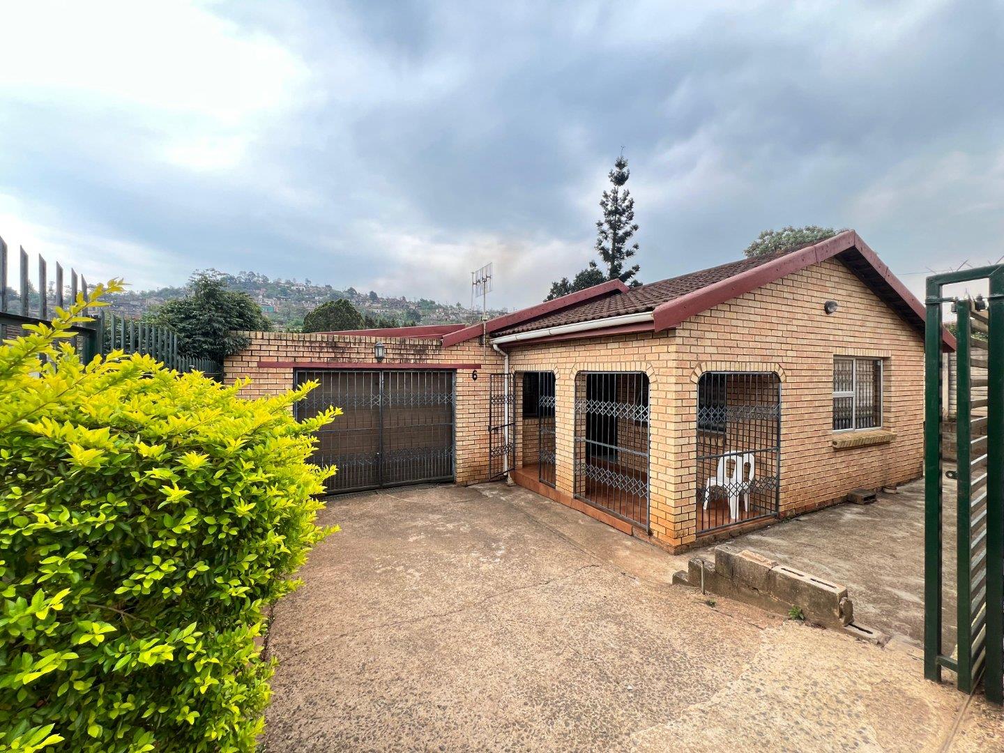 4 Bedroom House for sale in Copesville - P24-116443257