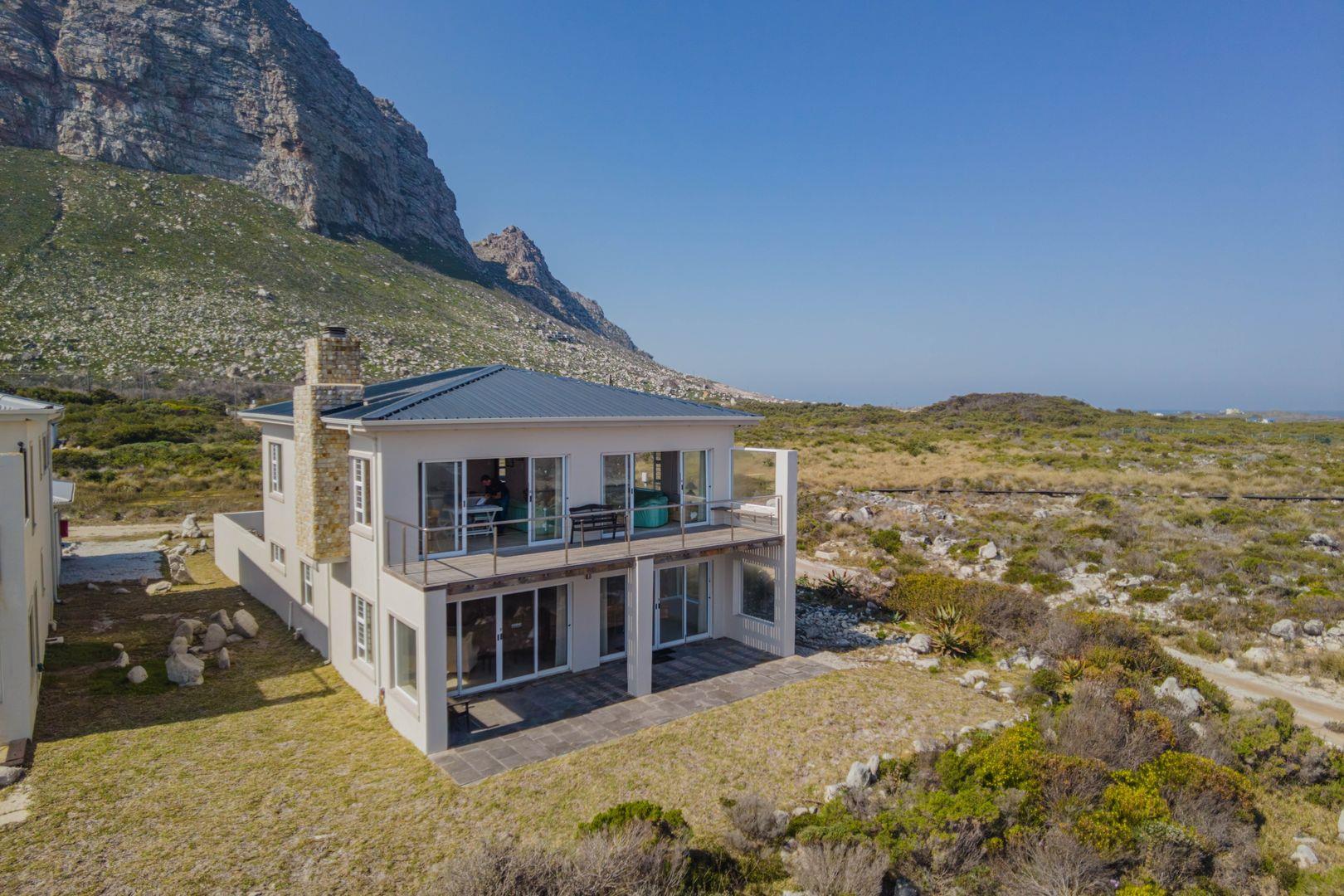 3 Bedroom House for sale in Pringle Bay - P24-116451380