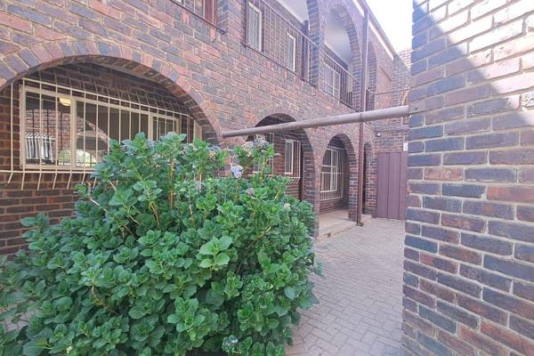 Three Rivers Property : Property and houses to rent in Three Rivers ...