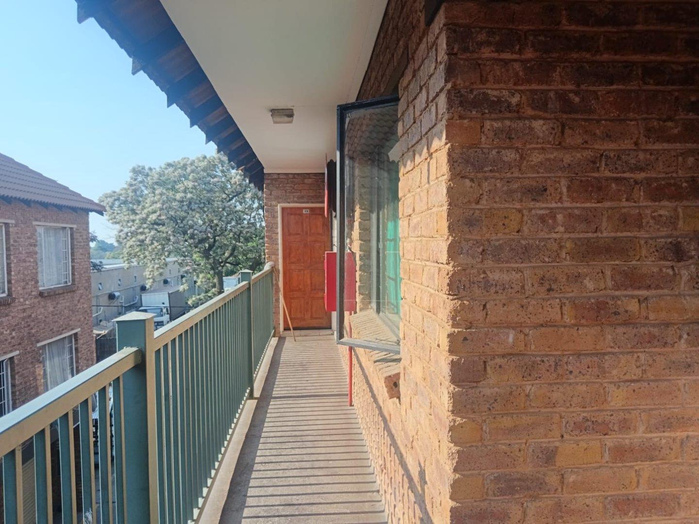 2 Bedroom Apartment / flat for sale in Kempton Park Ext 1 - P24-116456548