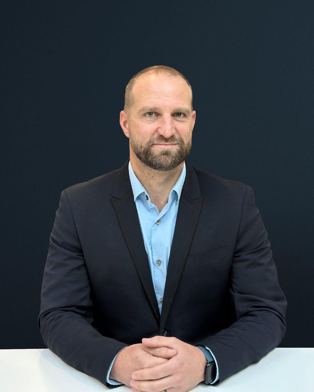 Agent profile for Lester Atkinson