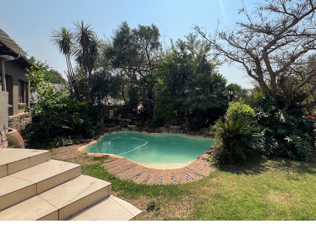 1 Bedroom House to rent in Ruimsig - 157 Hole-In-One Ave - P24-116475566