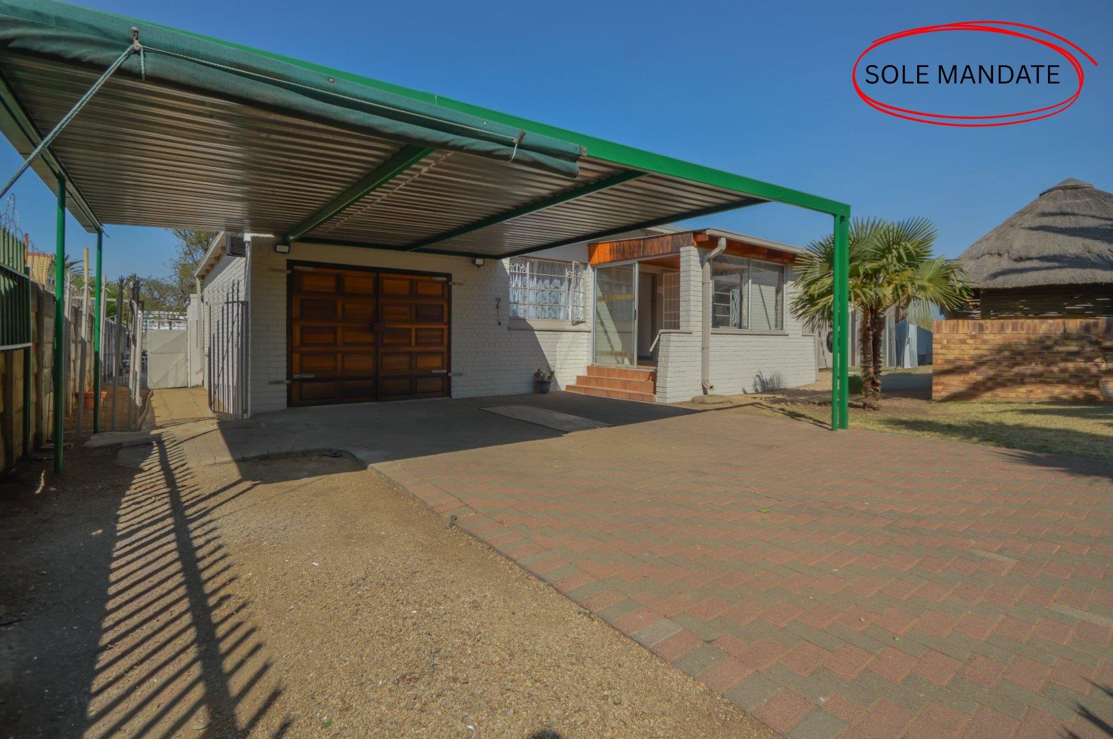 Selection Park Property : Property and houses for sale in Selection ...