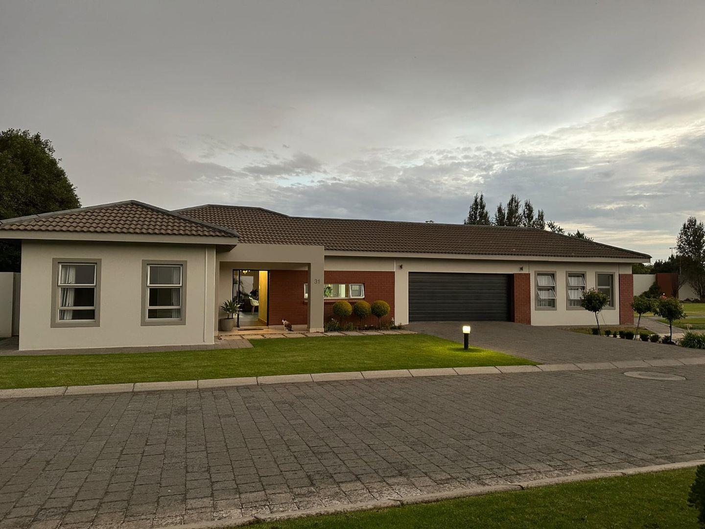 5 Bedroom House for sale in St Helena - 31 Graceland Estate, 153 ...