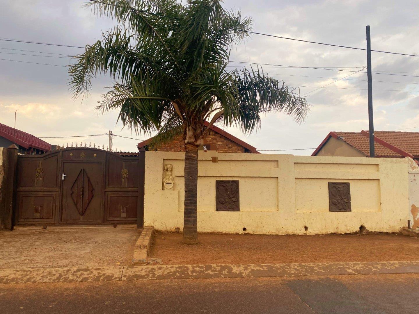 3 Bedroom House for sale in Mahube Valley - P24-116486984