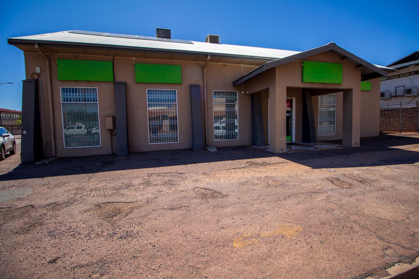 Commercial property for sale in Upington Central - P24-116489381