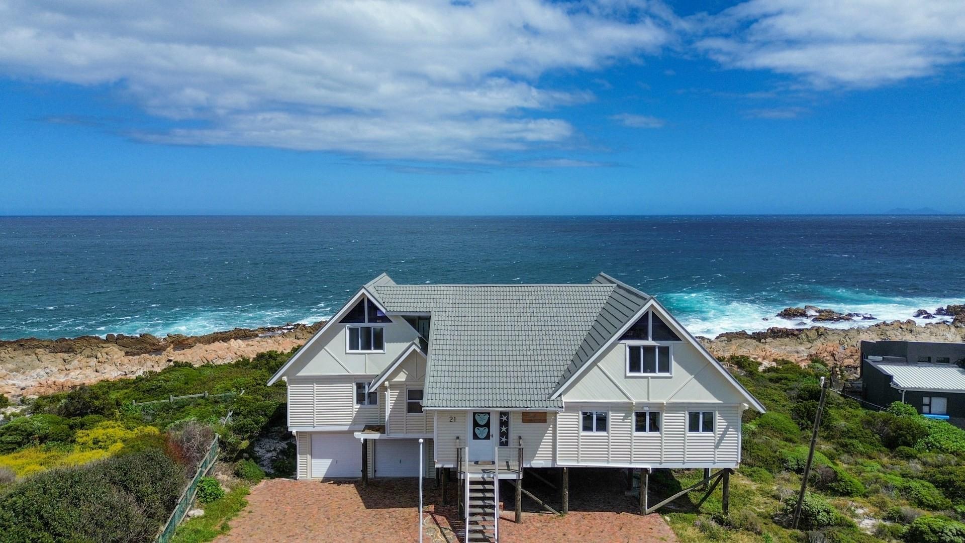 4 Bedroom House for sale in Pringle Bay - 21 (16) Promontory Road - P24 ...