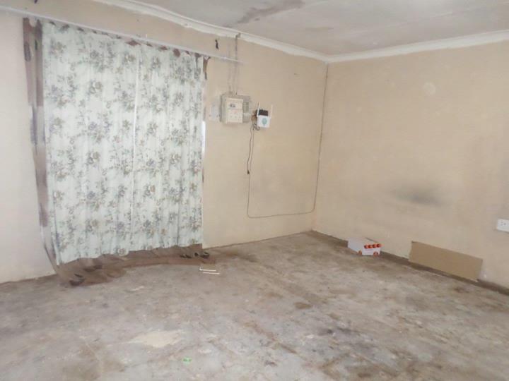 3 Bedroom House for sale in Turflaagte - P24-116493717