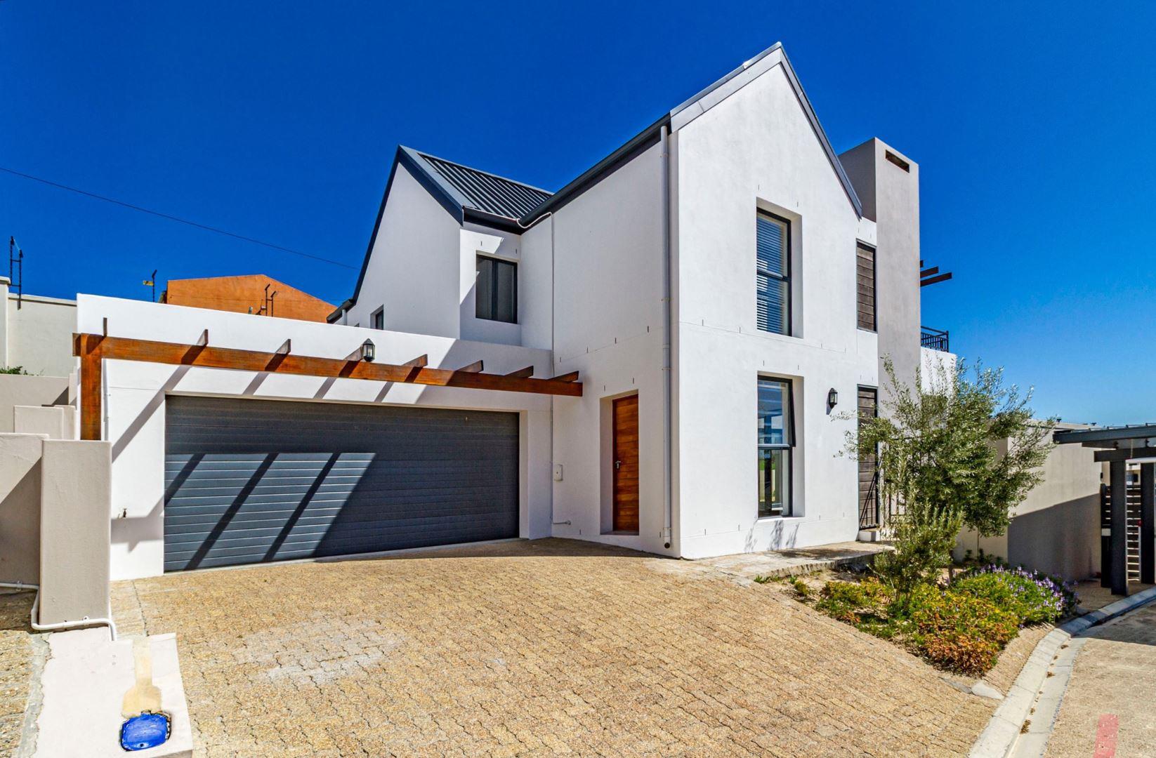 3 Bedroom House for sale in La Roche - 1 La Roche Str - P24-116496714