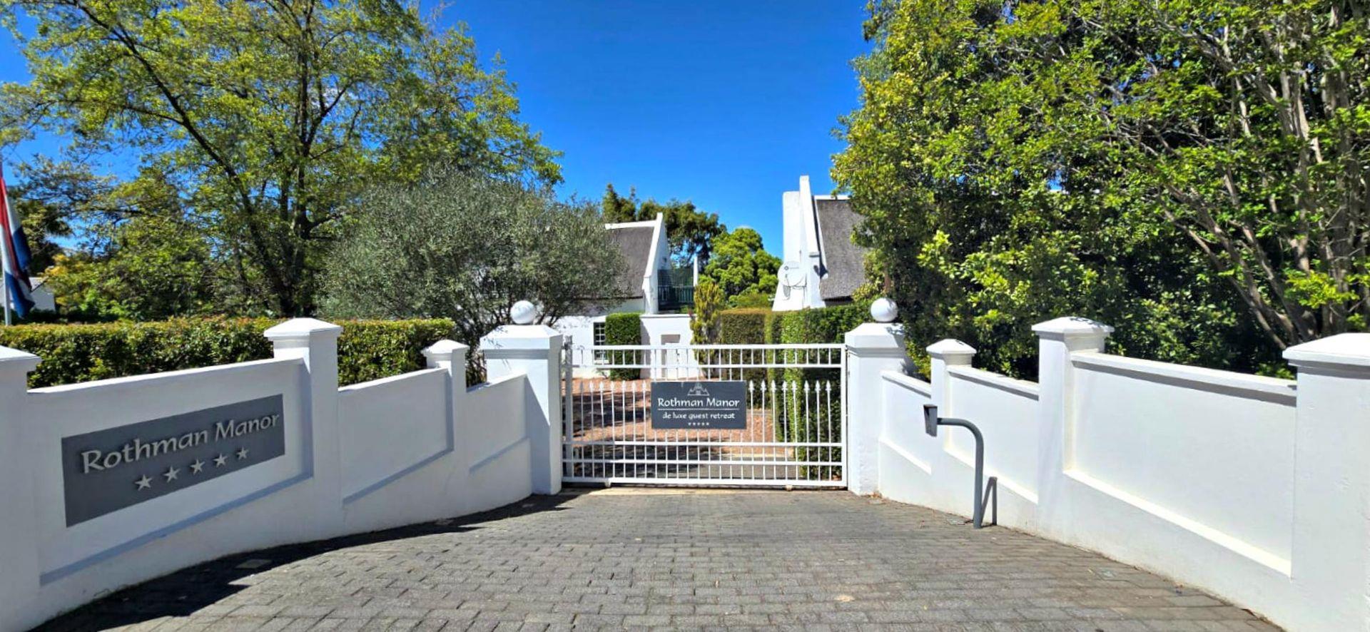 8 Bedroom House for sale in Swellendam - 268 Voortrek Street - P24 ...