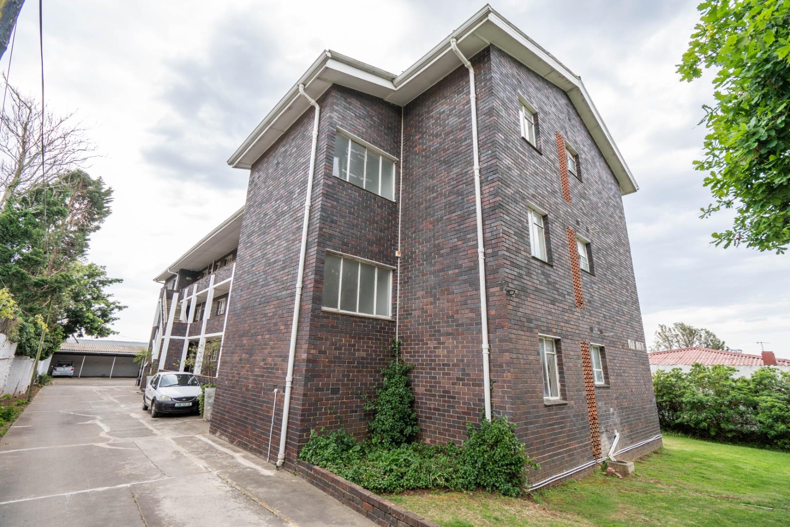 2 Bedroom Apartment / flat for sale in Grahamstown Central - 2 Ss Kota ...