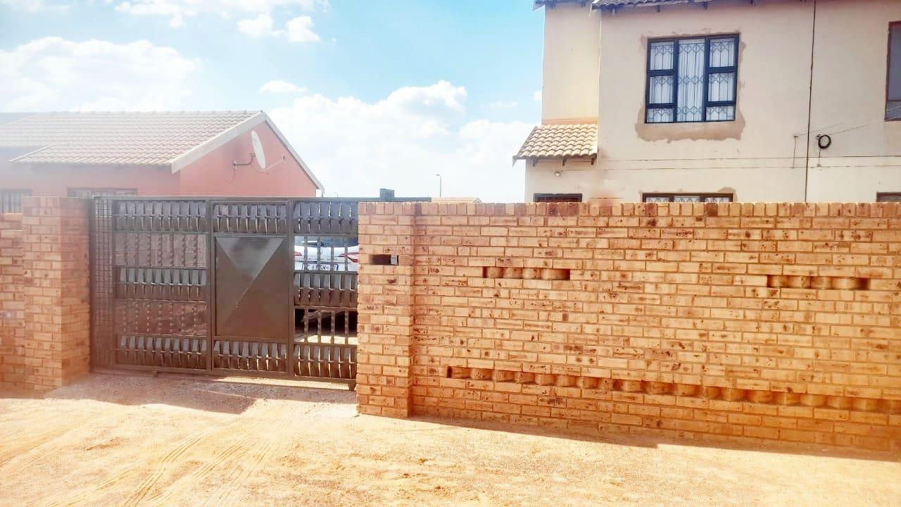 Bekkersdal Property : Property and houses for sale in Bekkersdal ...