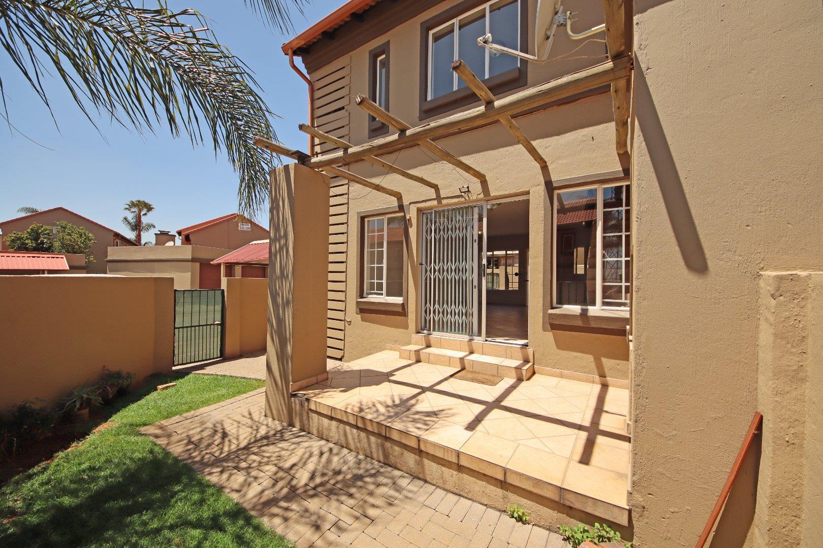 2 Bedroom Townhouse for sale in Eden Glen - P24-116556352