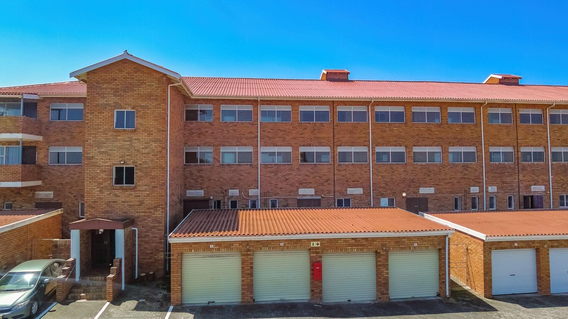 3 Bedroom Apartment / flat for sale in Rowallan Park - P24-116568459