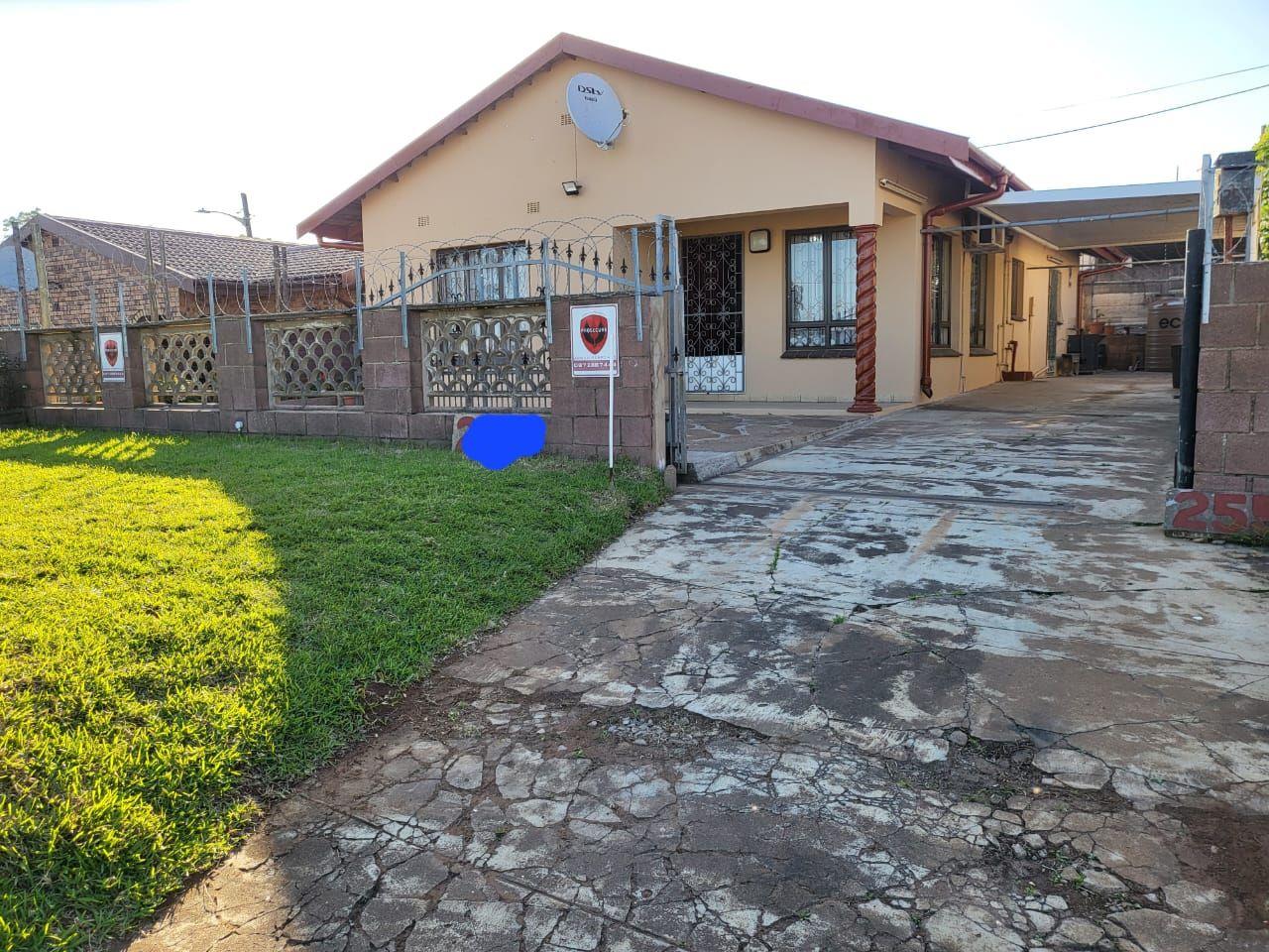 3 Bedroom House for sale in Shallcross - P24-116572595