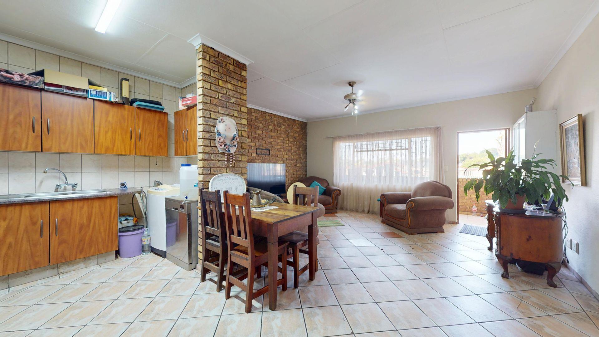 3 Bedroom Apartment / flat for sale in Witfield - P24-116575818