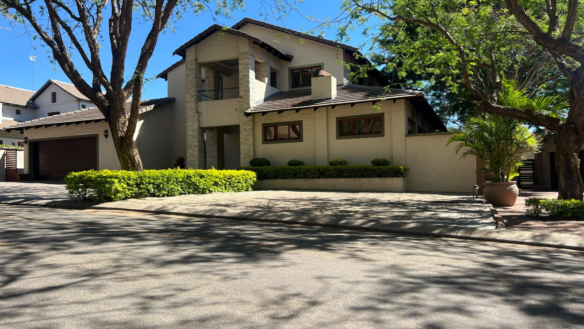 4 Bedroom House for sale in Cycad Estate - P24-116580233