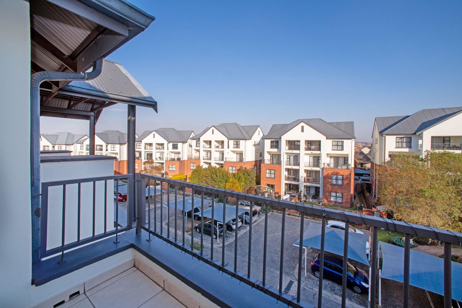 2 Bedroom Apartment / flat for sale in Greenstone Hill - 101 Stoneridge ...
