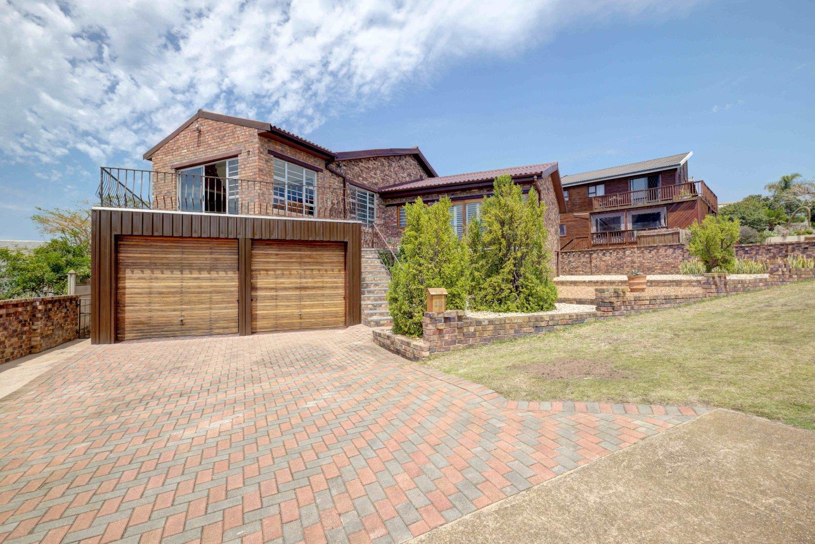3 Bedroom House for sale in Wavecrest - 24 Poplar Street - P24-116588506