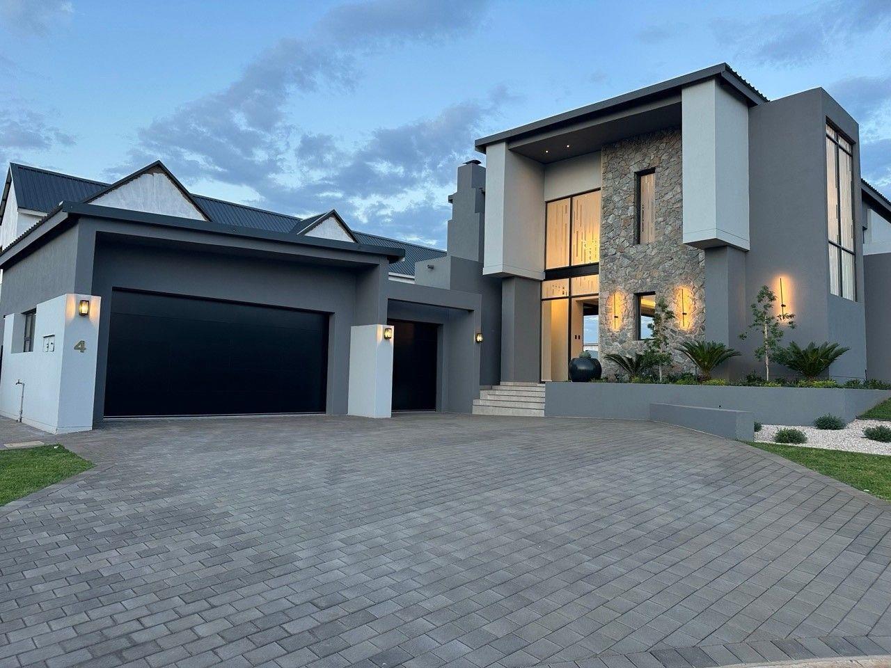 5 Bedroom House for sale in Midstream Heights - P24-116591155