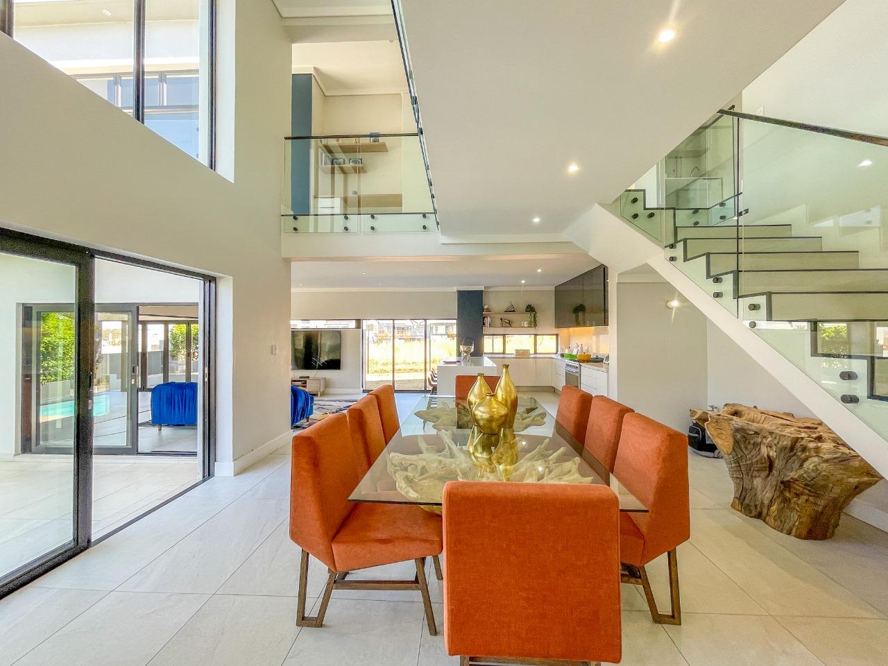 5 Bedroom House for sale in Midstream Estate - P24-116607437