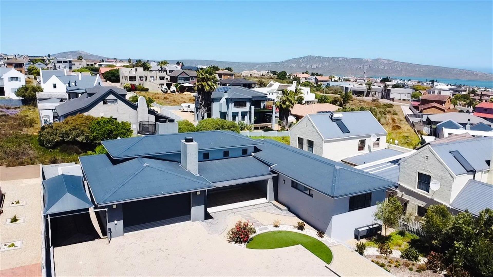 3 Bedroom House for sale in Myburgh Park - P24-116522350