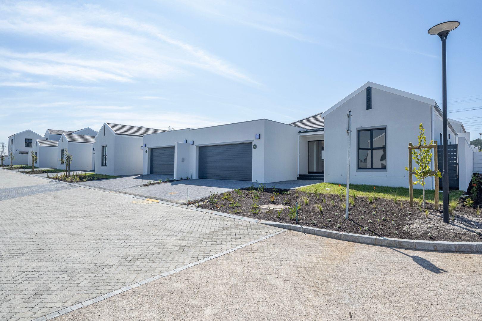 3 Bedroom House for sale in Haasendal - 28 Stonepine Crescent, 28 ...